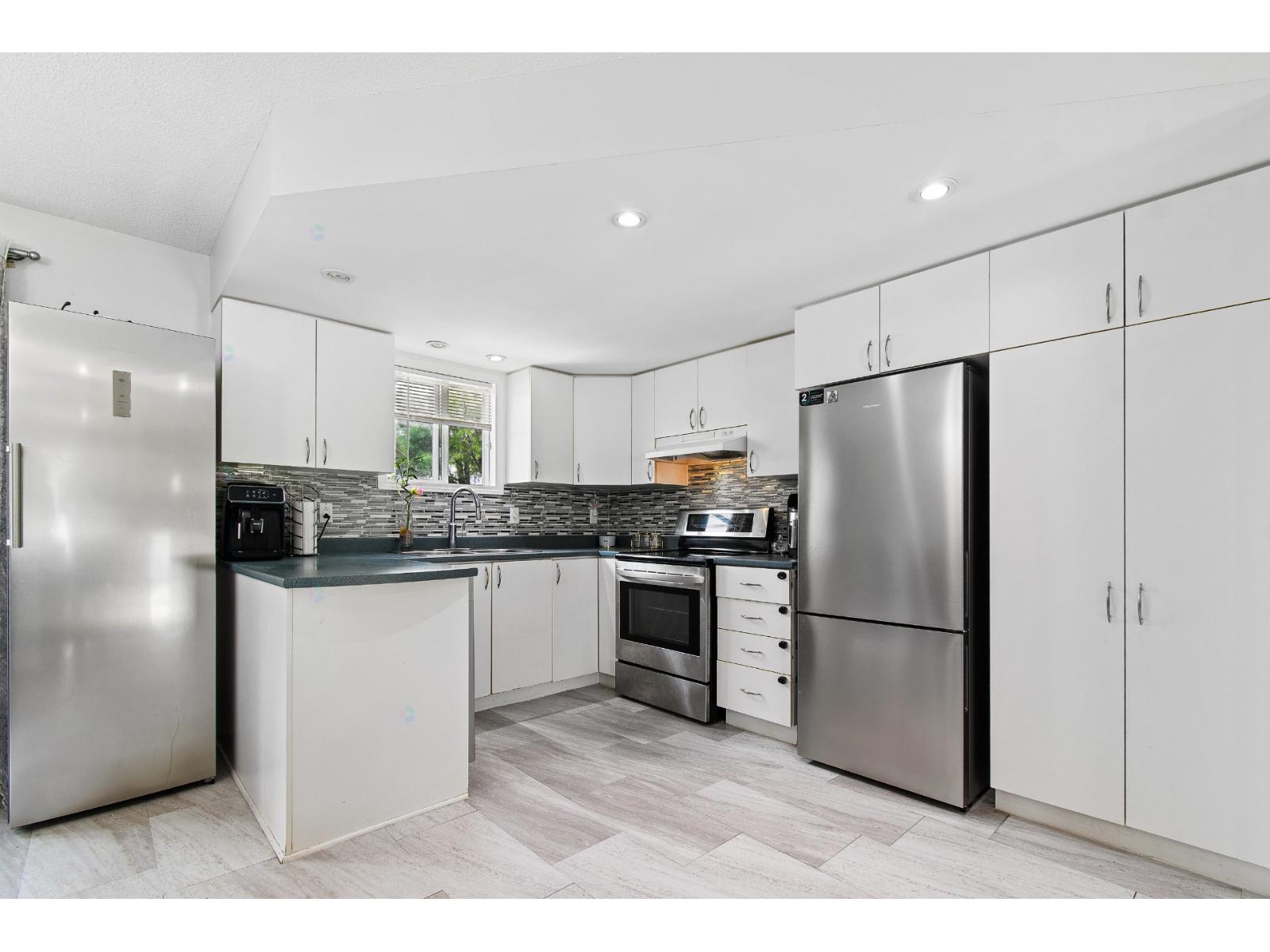 For sale: 968A Rue Charette, Gatineau (Buckingham), Quebec J8L2Z1 ...