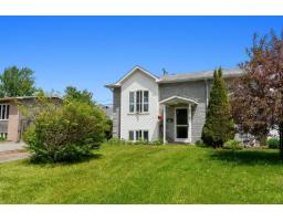 For sale: 968A Rue Charette, Gatineau (Buckingham), Quebec J8L2Z1 ...