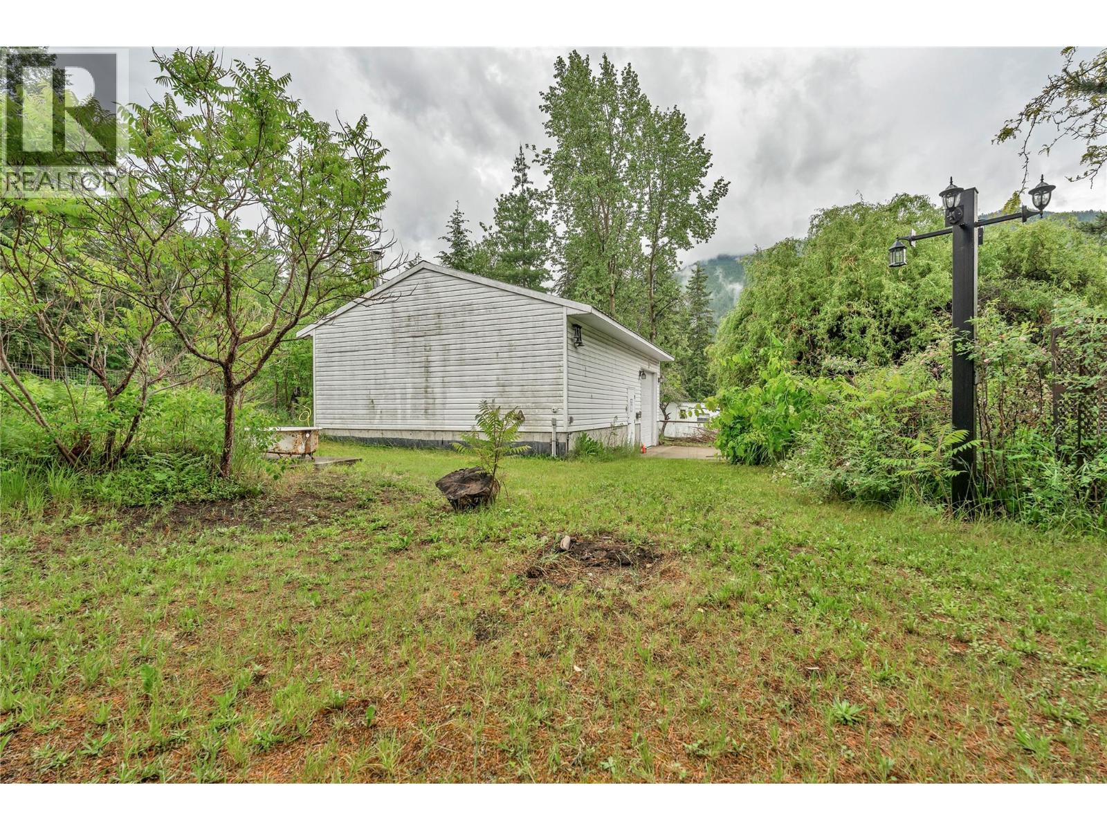 For sale: 69 Rosoman Road, Enderby, British Columbia V0E1V4 - 10383358 ...