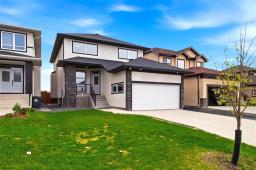For sale: 129 Cartesian Gate, Winnipeg, Manitoba R2P1W7 - 202612425 ...