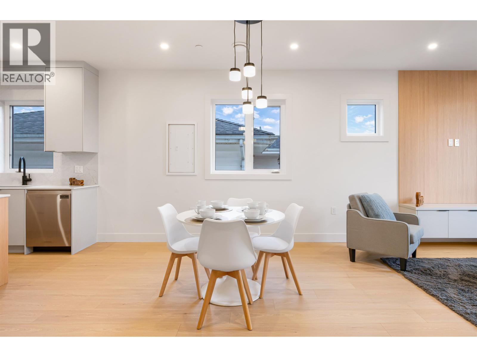 À vendre : 5 4855 VENABLES STREET, Burnaby, Colombie-Britannique V5C3A9 ...