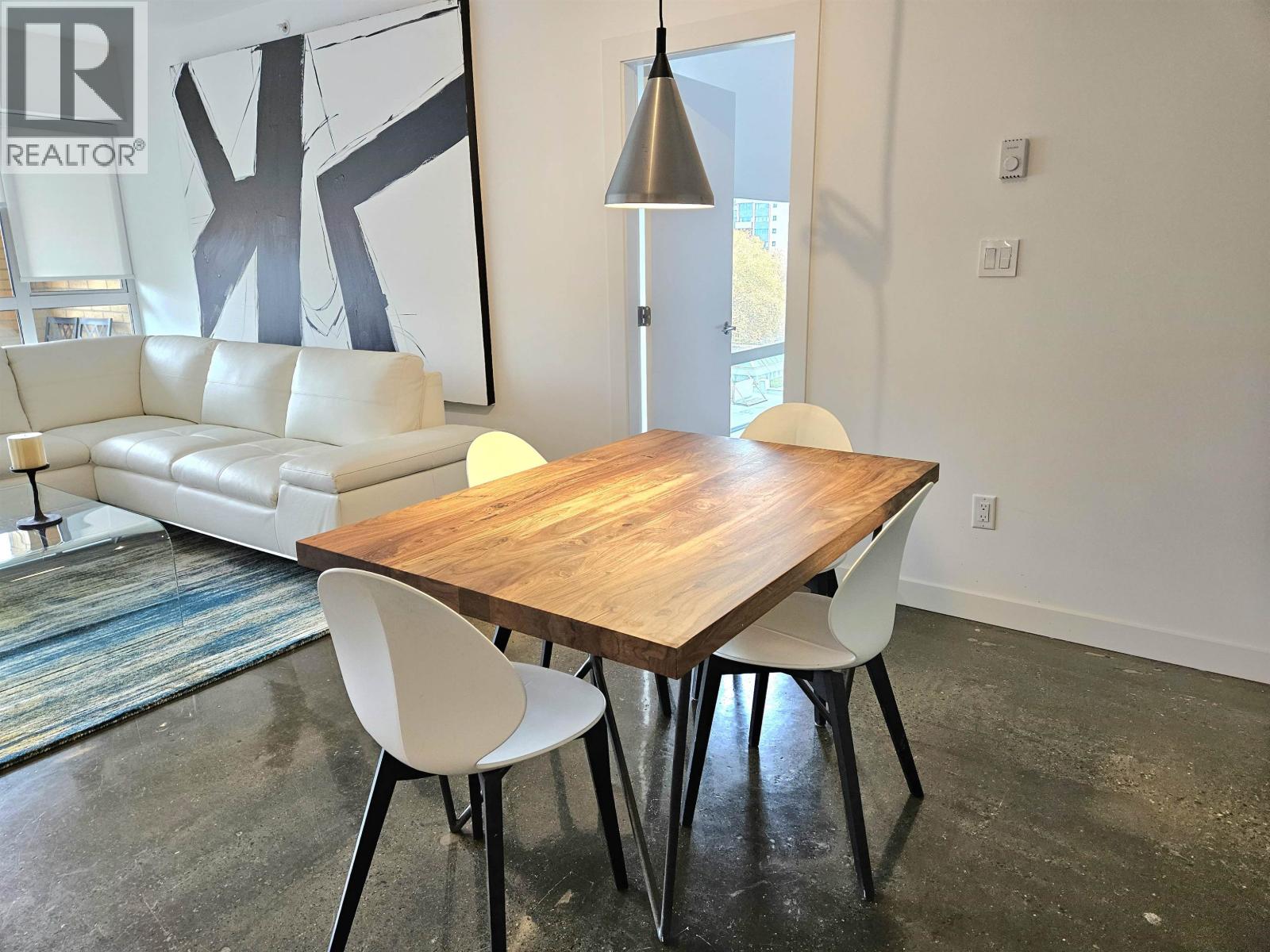 For rent: 714 221 UNION STREET, Vancouver, British Columbia V6A0V4 ...