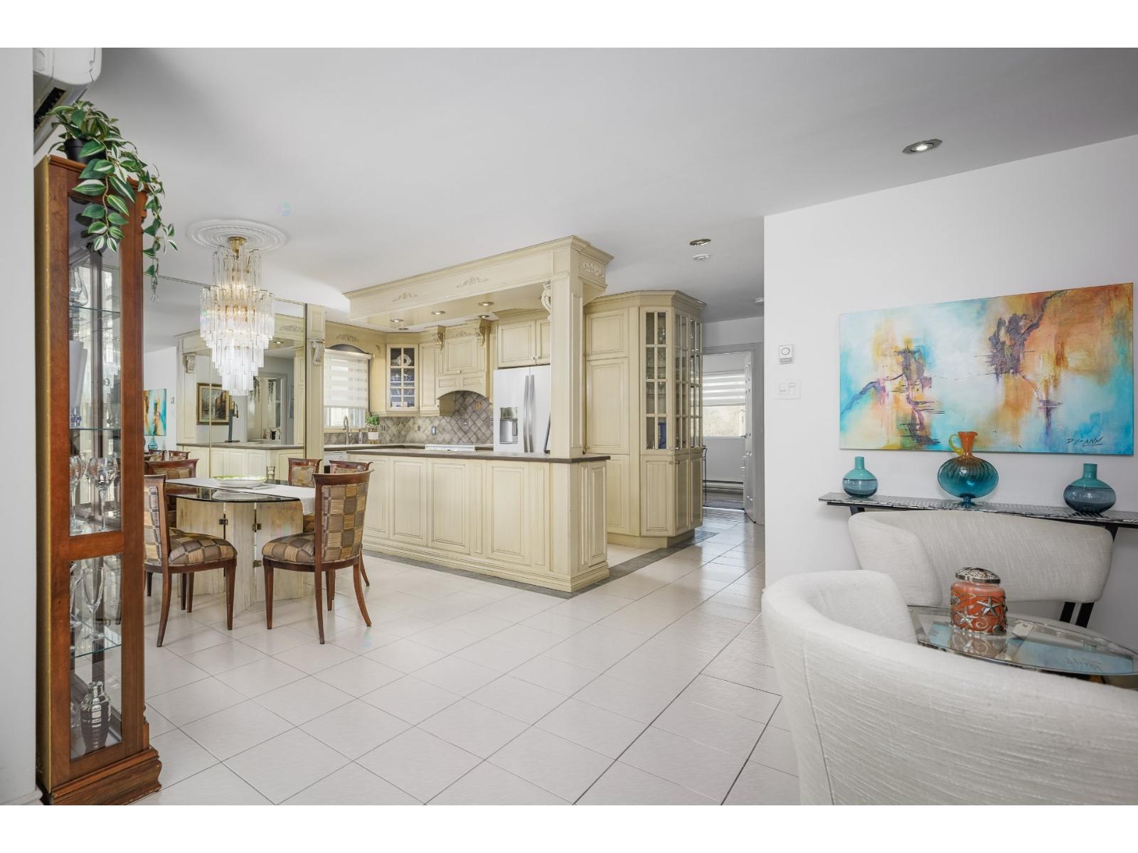 For sale: 3015 Place Alton-Goldbloom, #5, Laval (Chomedey), Quebec ...