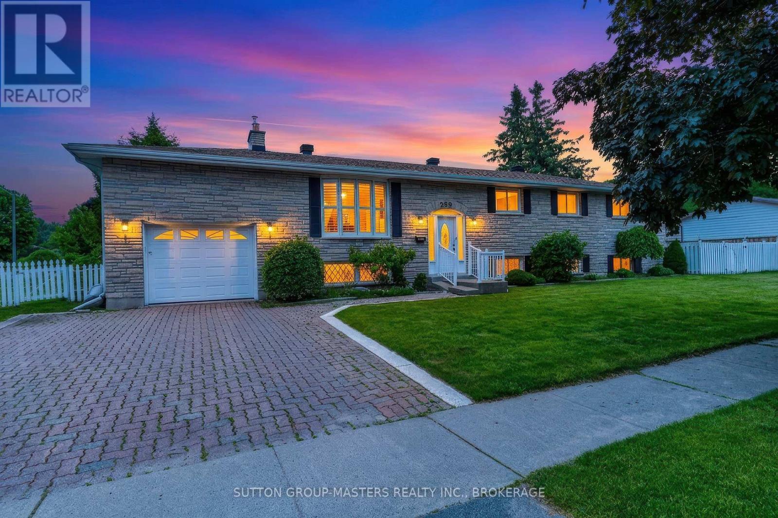 For sale: 259 INVERNESS CRESCENT, Kingston (West of Sir John A. Blvd ...