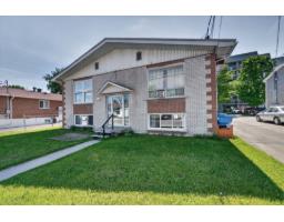 For sale: 886 Rue Laviolette, Saint-Jérôme, Quebec J7Y2W4 - 13582236 ...