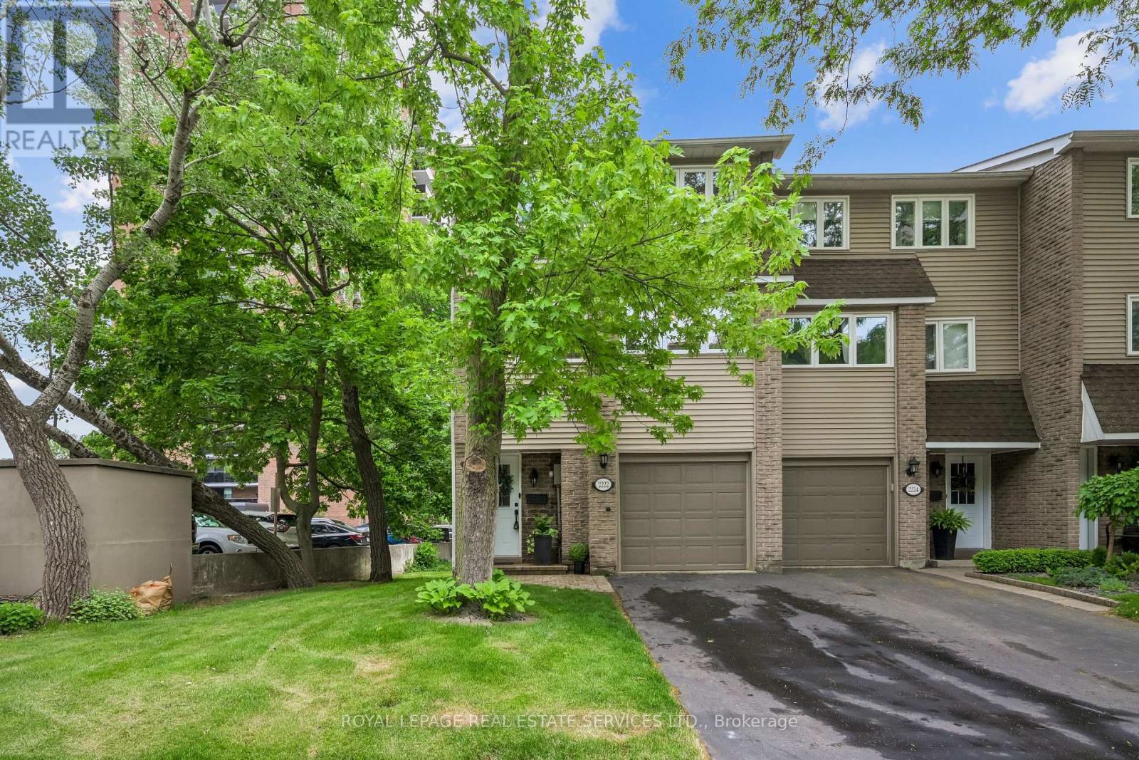 For sale: 2222 MARINE DRIVE, Oakville (BR Bronte), Ontario L6L1C1 ...