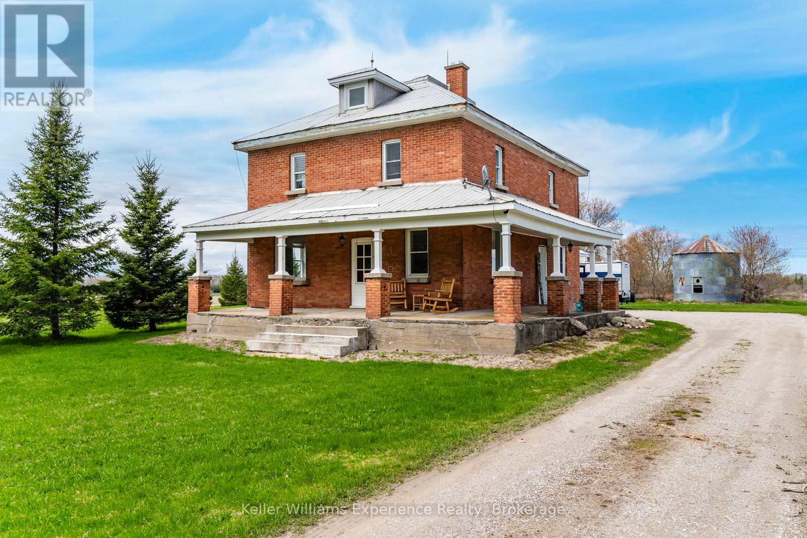 For sale: 2936 FLOS 6 ROAD W, Springwater (Phelpston), Ontario L0L1P0 ...
