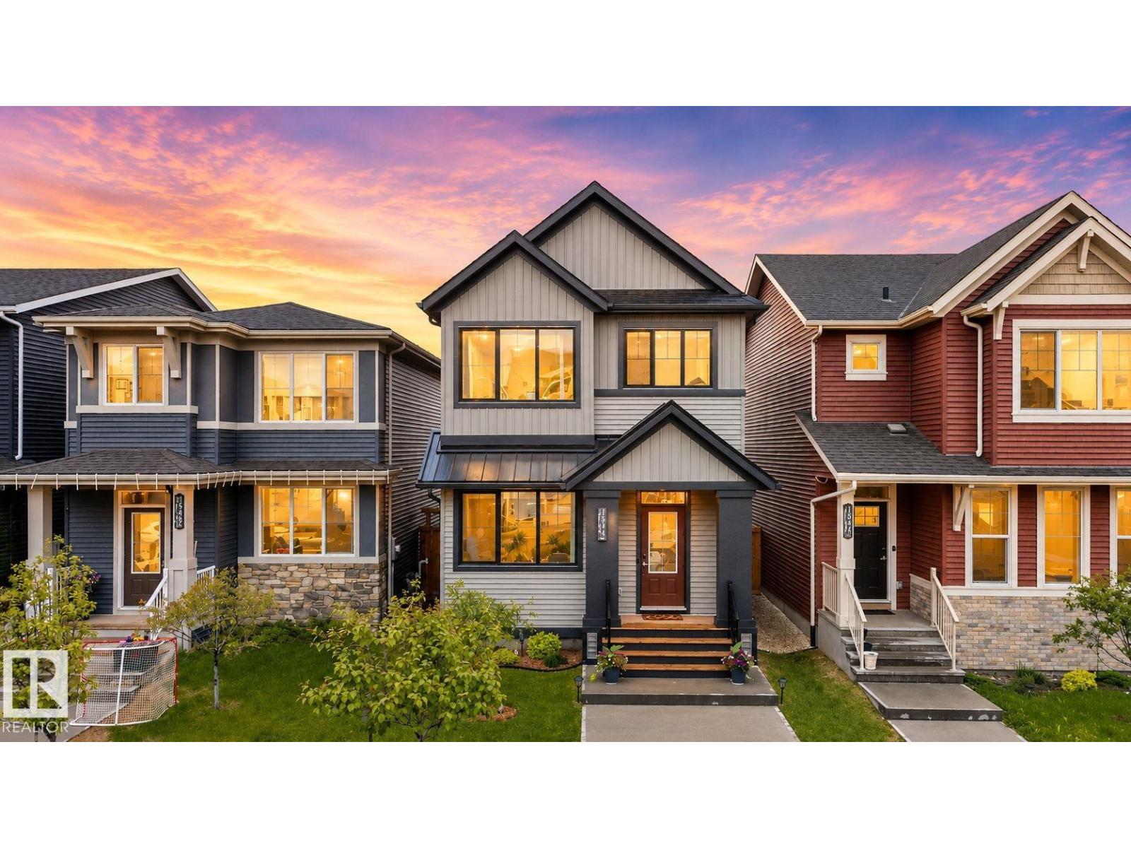 For sale: 1544 PLUM CIRCLE CI SW, Edmonton, Alberta T6X2Z7 - E4493854 ...