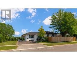 For sale: 366 WILDWOOD DRIVE, Oakville (WO West), Ontario L6K1T2 ...