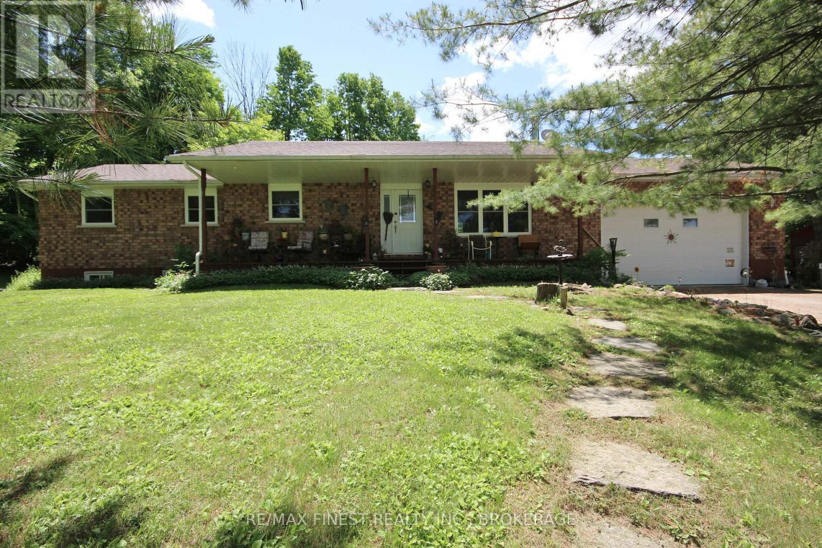 For sale: 26 MOSCOW ROAD, Stone Mills (Stone Mills), Ontario K0K3N0 ...