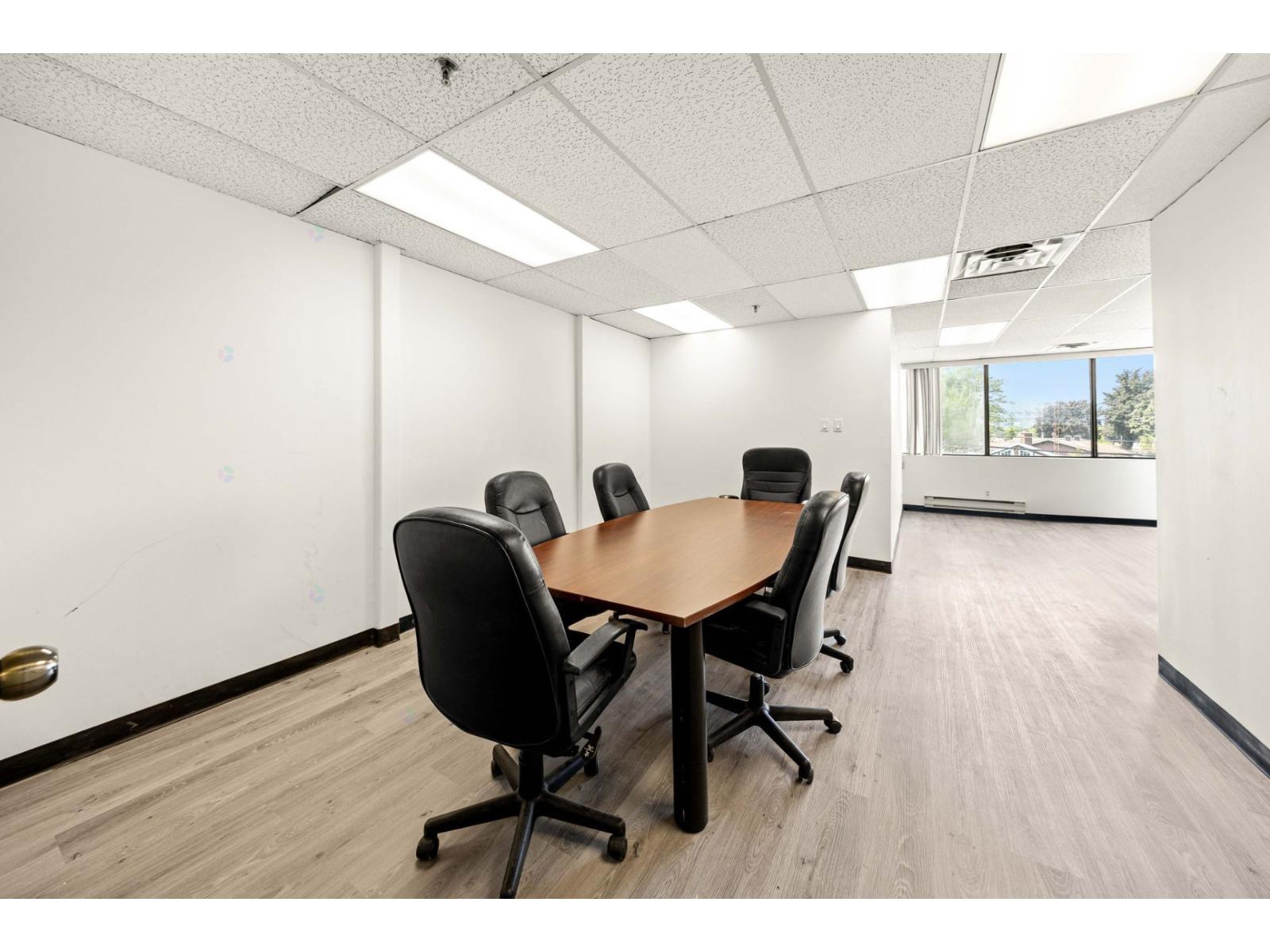 À louer : 555 Boul. St-Martin O., #2, Laval (Chomedey), Québec H7M3G6 ...