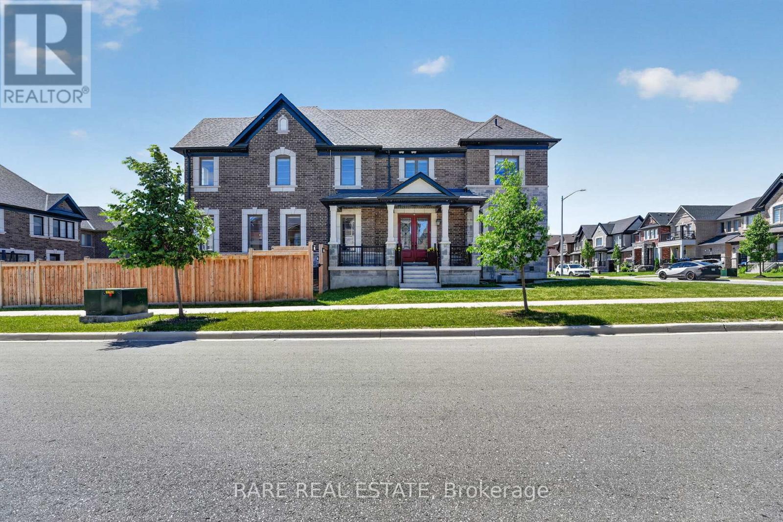 For sale: 2141 WILSON STREET, Innisfil (Alcona), Ontario L9S0N8 ...