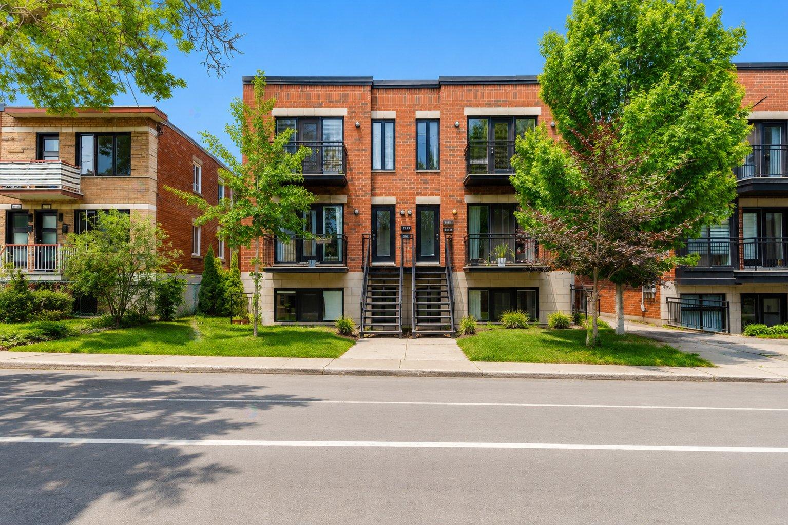 For sale: 2883 Boul. Pierre-Bernard, Montréal (Mercier/Hochelaga ...