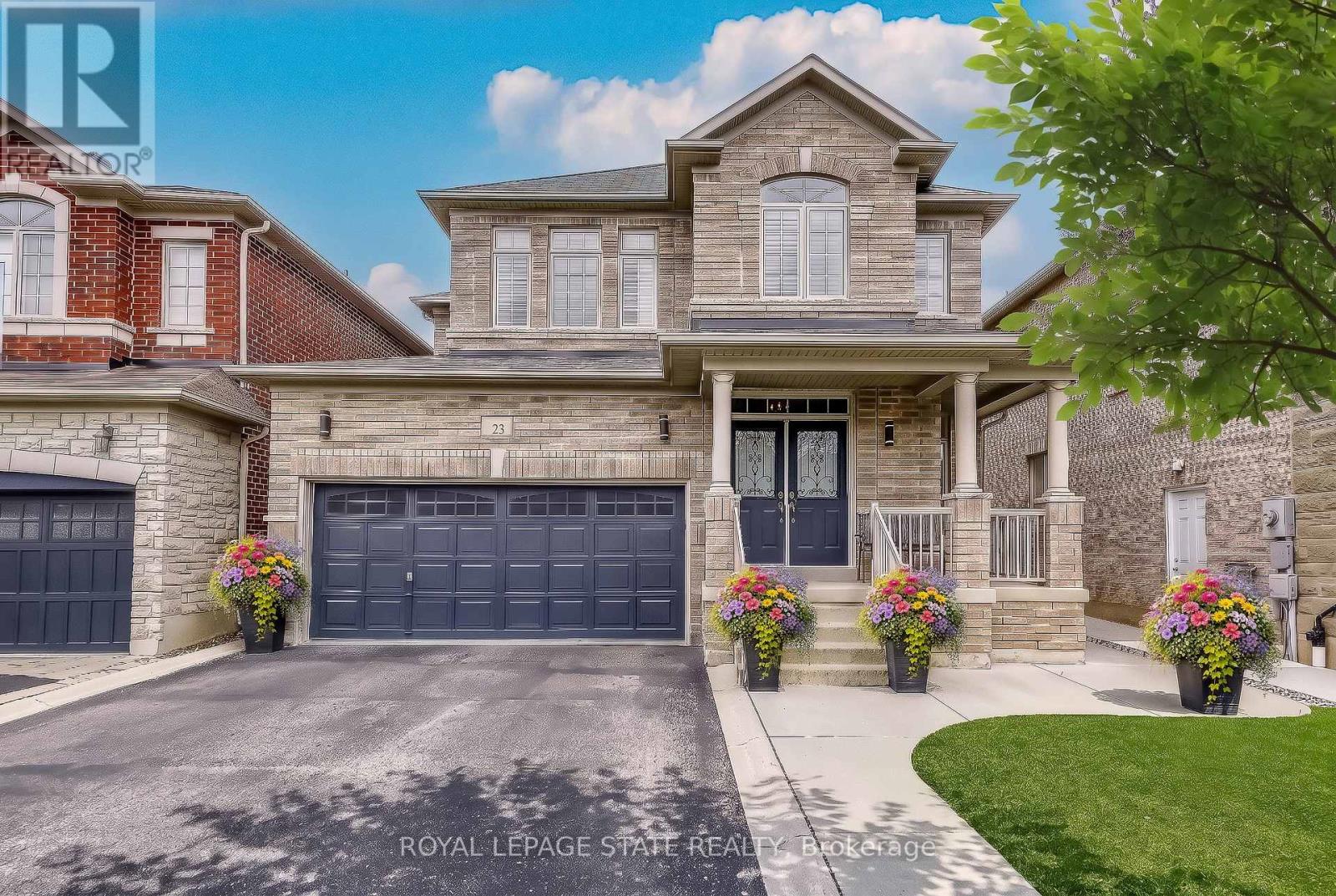 For sale: 23 MCKNIGHT AVENUE, Hamilton (Waterdown), Ontario L8B0R5 ...