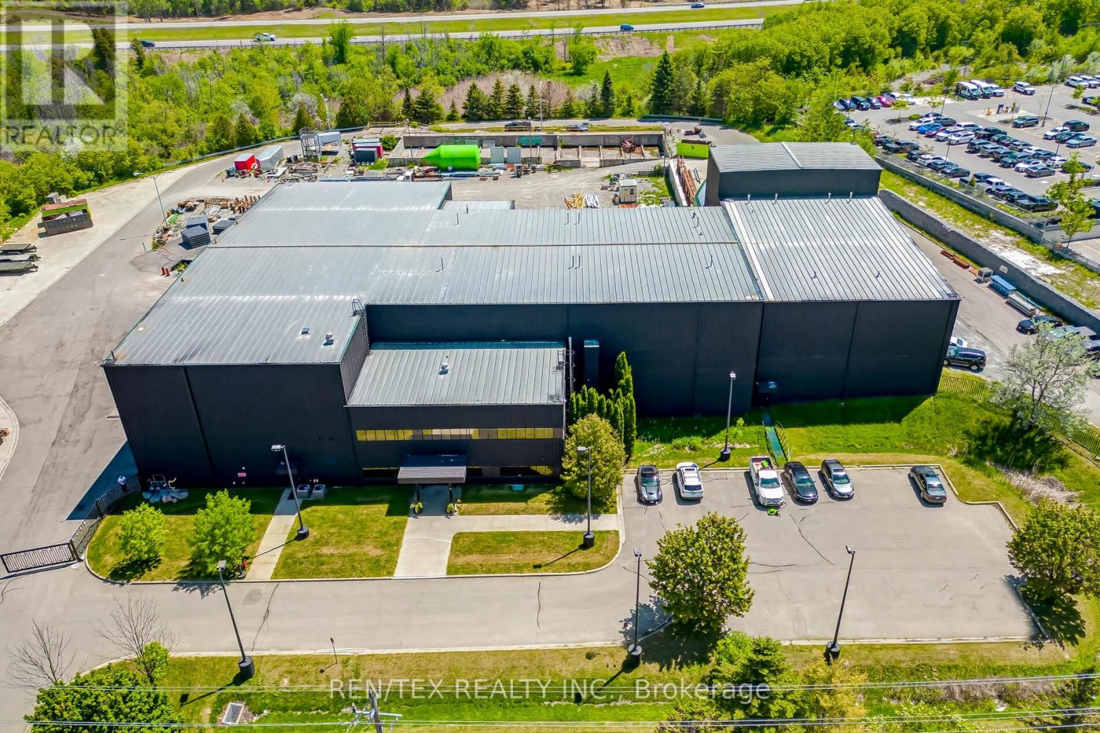 À louer : 395 HARRY WALKER PARKWAY S, Newmarket (Newmarket Industrial ...