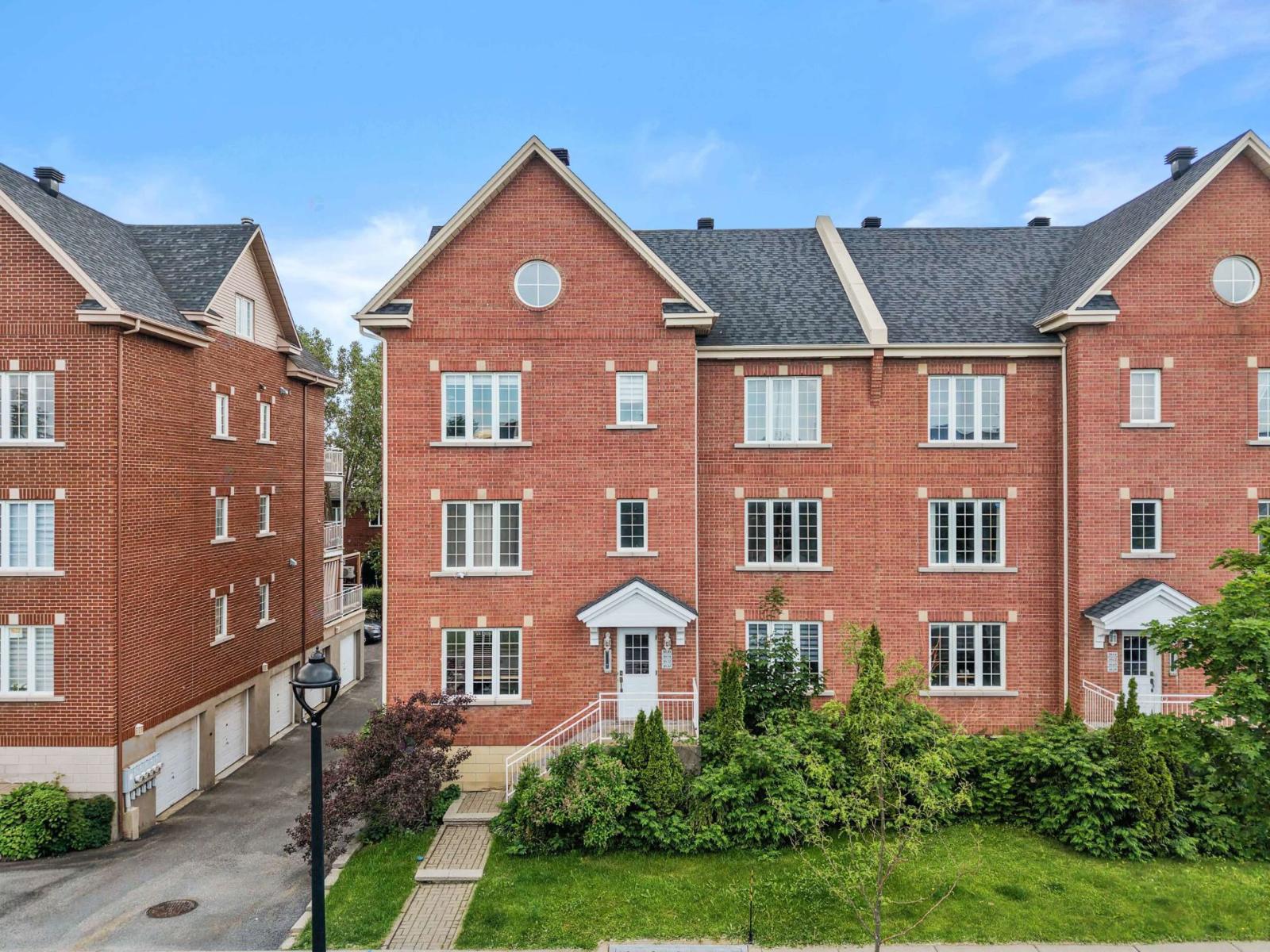 À vendre : 1636 Boul. Alexis-Nihon, Montréal (Saint-Laurent), Québec ...