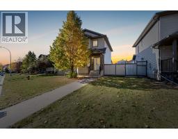 For sale: 216 Coyote Crescent, Fort McMurray, Alberta T9K0C6 - A2322099 ...