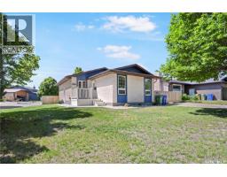 For sale: 3331 Parkland DRIVE E, Regina, Saskatchewan S4V1V7 - SK039833 ...