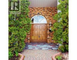 For sale: 66 LESLIE PLACE, Regina, Saskatchewan S4S6R2 - SK039879 ...