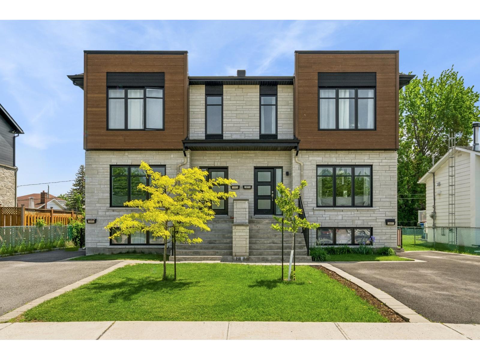 For sale: 3895-3897 Rue Lewis, Longueuil (Saint-Hubert), Quebec J3Y4G7 ...