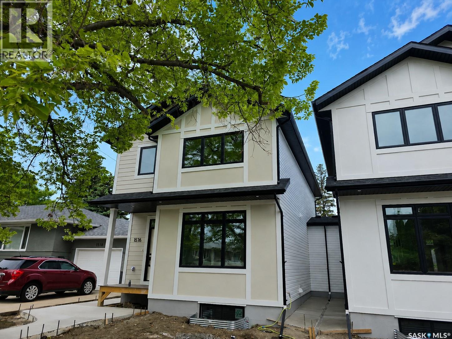 For sale: 1516 Ewart AVENUE, Saskatoon, Saskatchewan S7H2K8 - SK038773 ...