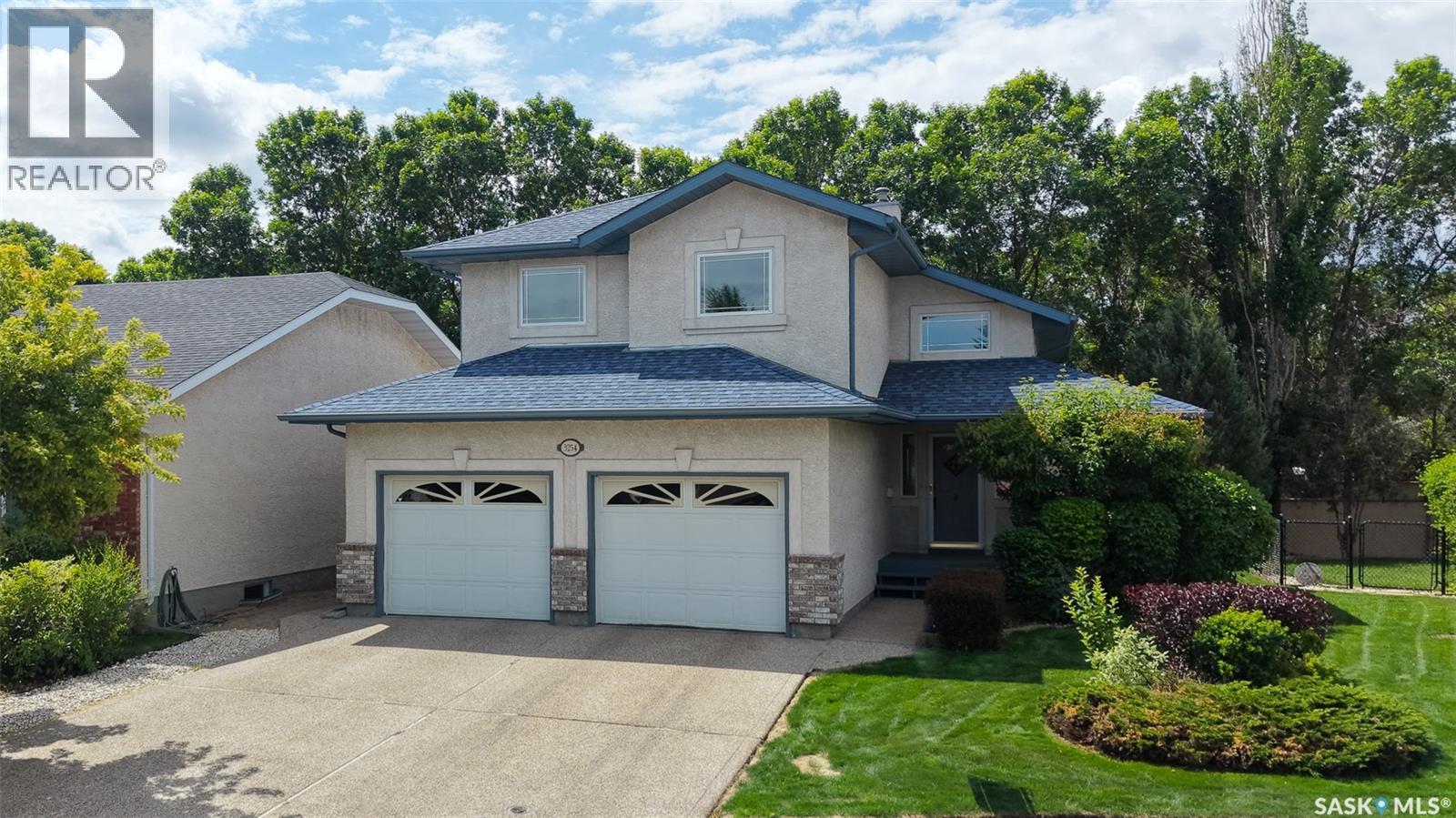 For sale: 3254 Peyson BAY E, Regina, Saskatchewan S4V2W8 - SK039953 ...