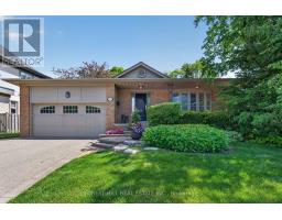 For sale: 91 MONTRESSOR DRIVE, Toronto (St. Andrew-Windfields), Ontario ...