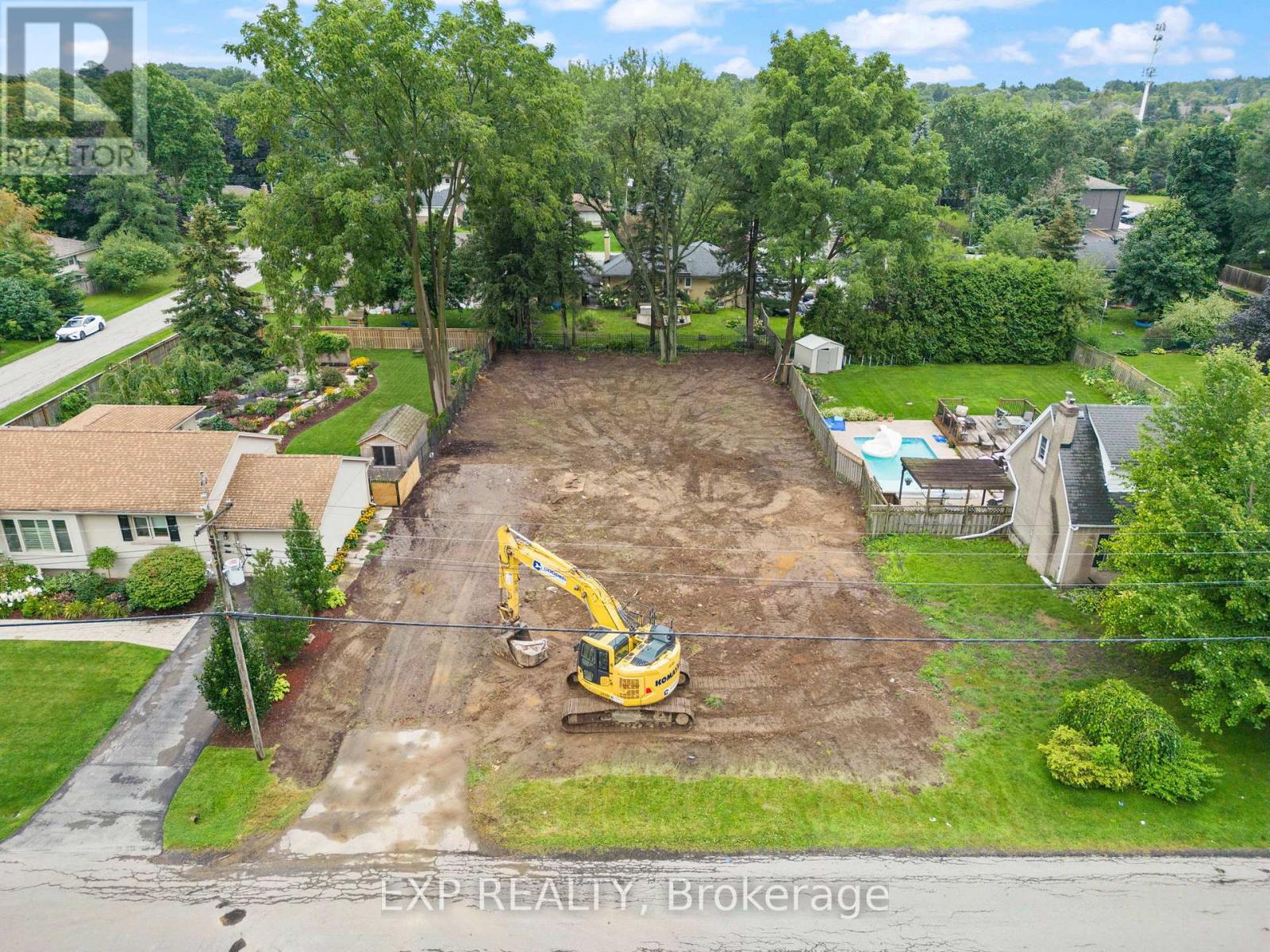 For sale: 28 CALVIN STREET, Hamilton (Ancaster), Ontario L9G2G3 ...