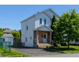For sale: 1280 Rue Toussaint-Trudeau, Chambly, Quebec J3L5T4 - 25022249 ...