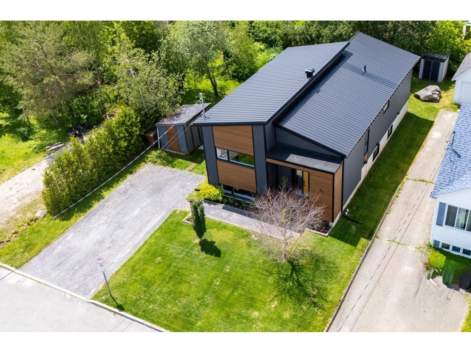 For sale: 79 Rue du Cardinal, Sherbrooke (Brompton/Rock Forest/Saint ...
