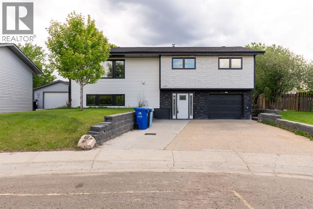For sale: 113 Dundas Road, Fort McMurray, Alberta T9K1B8 - A2321768 ...