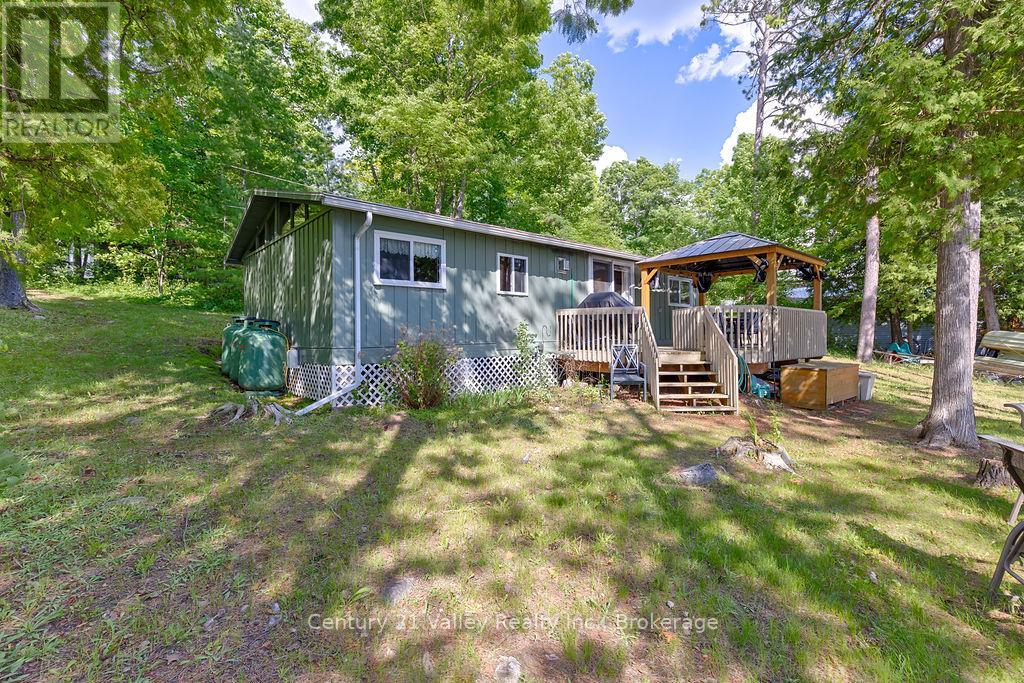 À vendre : 161 MAPLE GROVE LANE, North Algona Wilberforce, Ontario ...