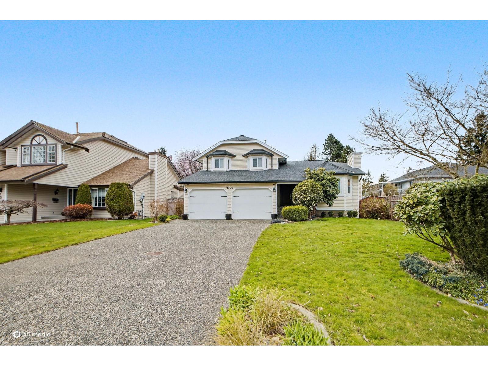 À vendre : 9279 156A STREET, Surrey, Colombie-Britannique V4N3B1 ...