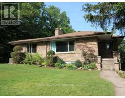 For sale: 44 BRODICK STREET, Hamilton (Ainslie Wood), Ontario L8S3E4 ...