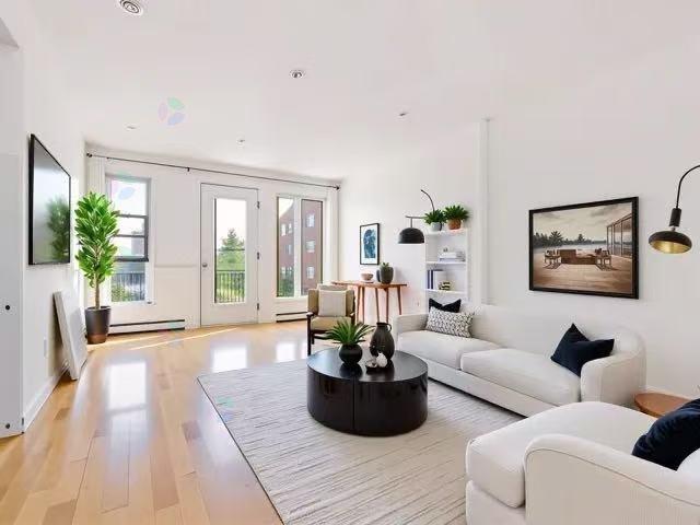 For sale: 398 Rue Ouimet, #312, Montréal (Saint-Laurent), Quebec H4L5M5 ...