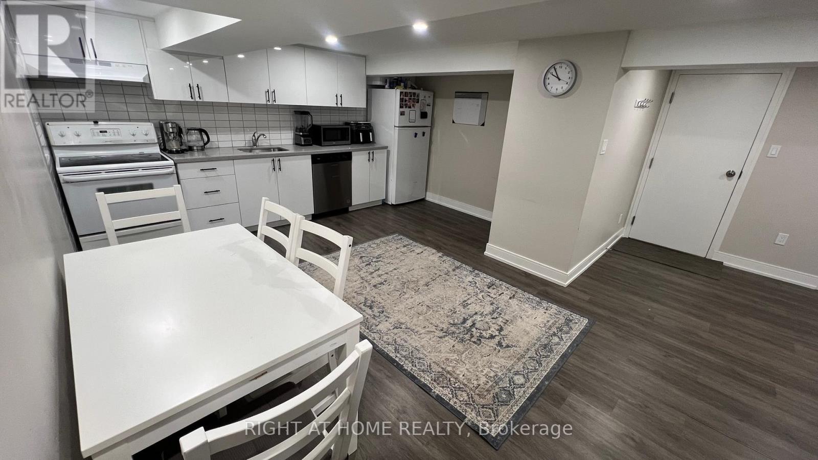 À louer : LOWER - 31 NORTHAMPTON DR DRIVE, Toronto (Islington-City ...