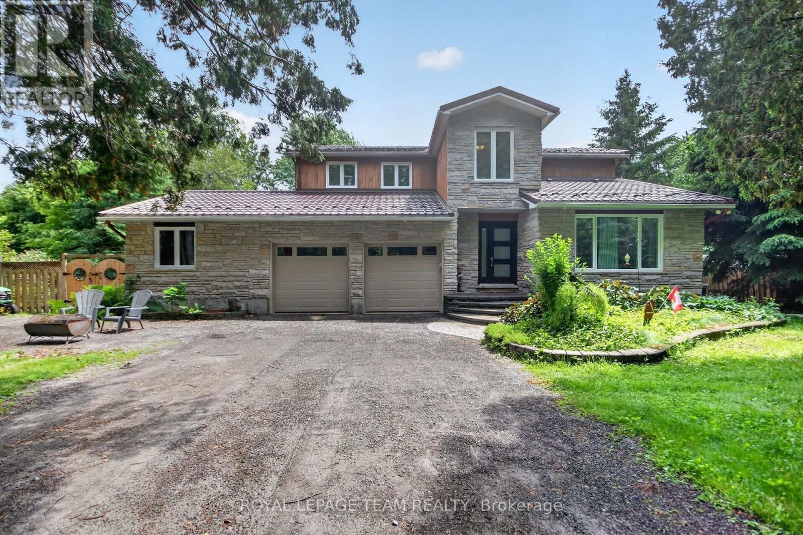 For sale: 231 DES BOIS DRIVE, Russell, Ontario K4R1C4 - X13472876 ...