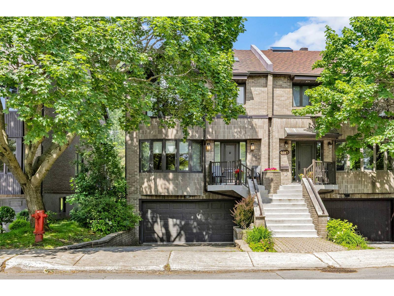 À vendre : 6255 Rue David-Lewis, Côte-Saint-Luc, Québec H3X4A4 ...
